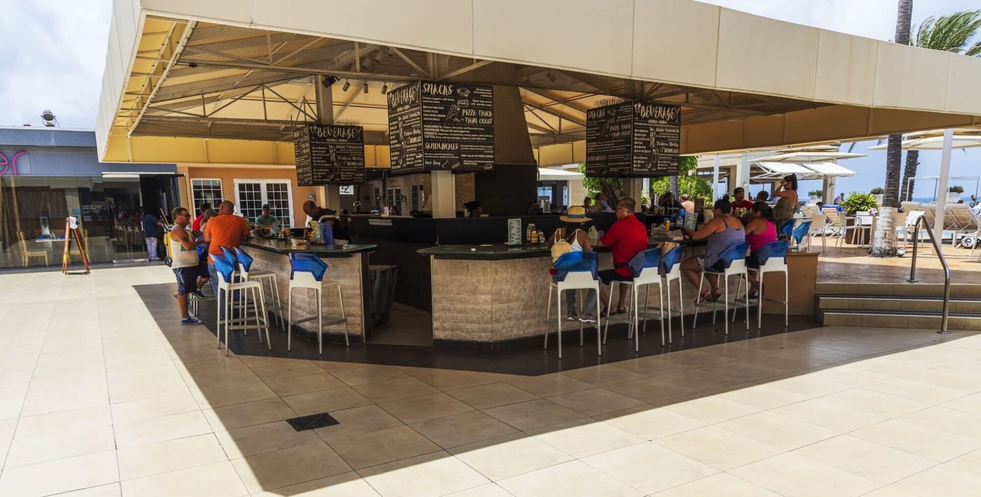 Commercial Outdoor Kitchens in New Orleans | Big Easy Fences